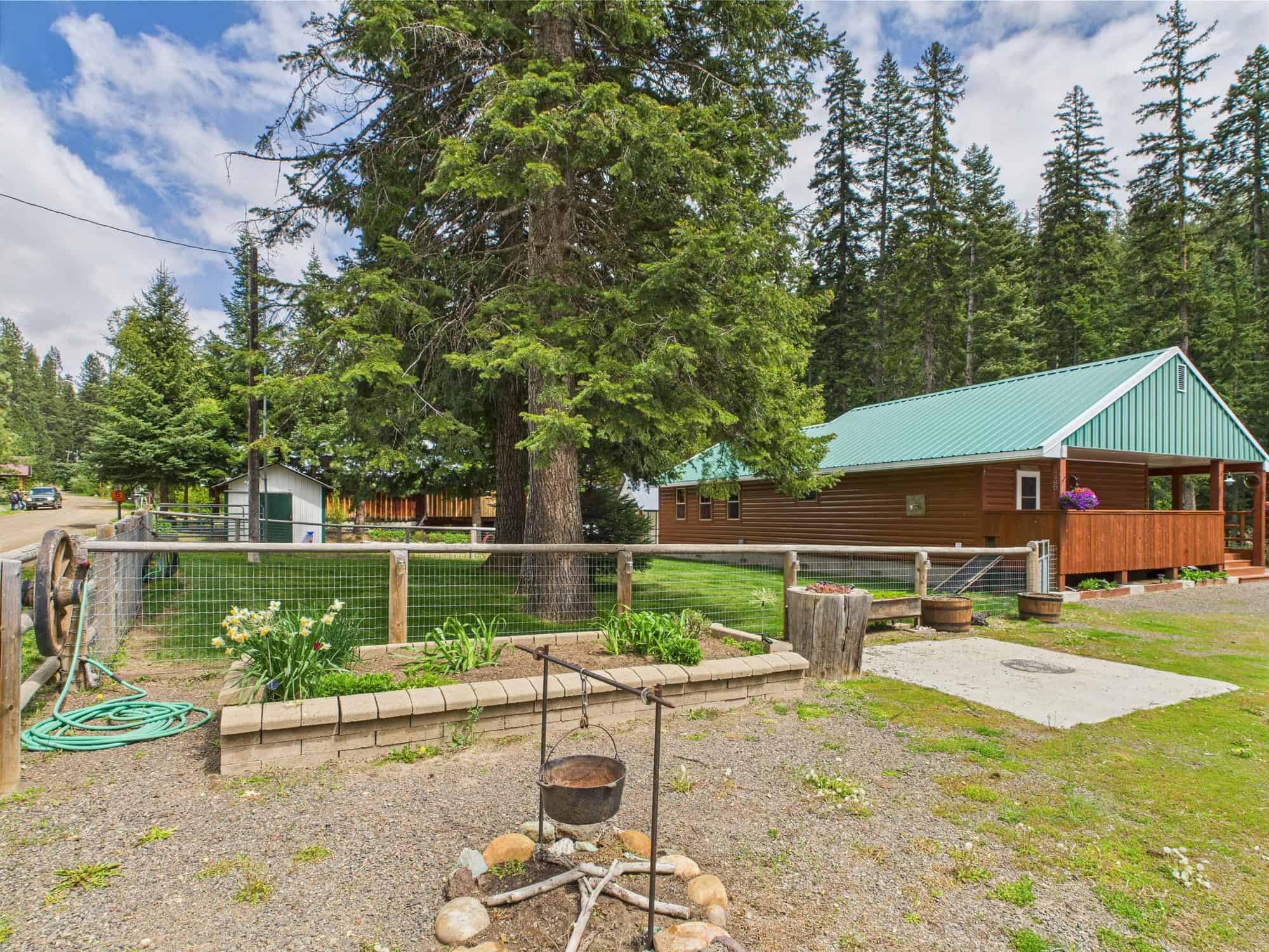 Idaho Backcountry Hunting Retreat – 1-Bedroom Cabin with Shop ...